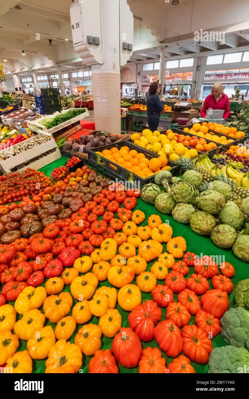 France, French Riviera, Cote d'Azur, Cannes, Forville Market, Market ...