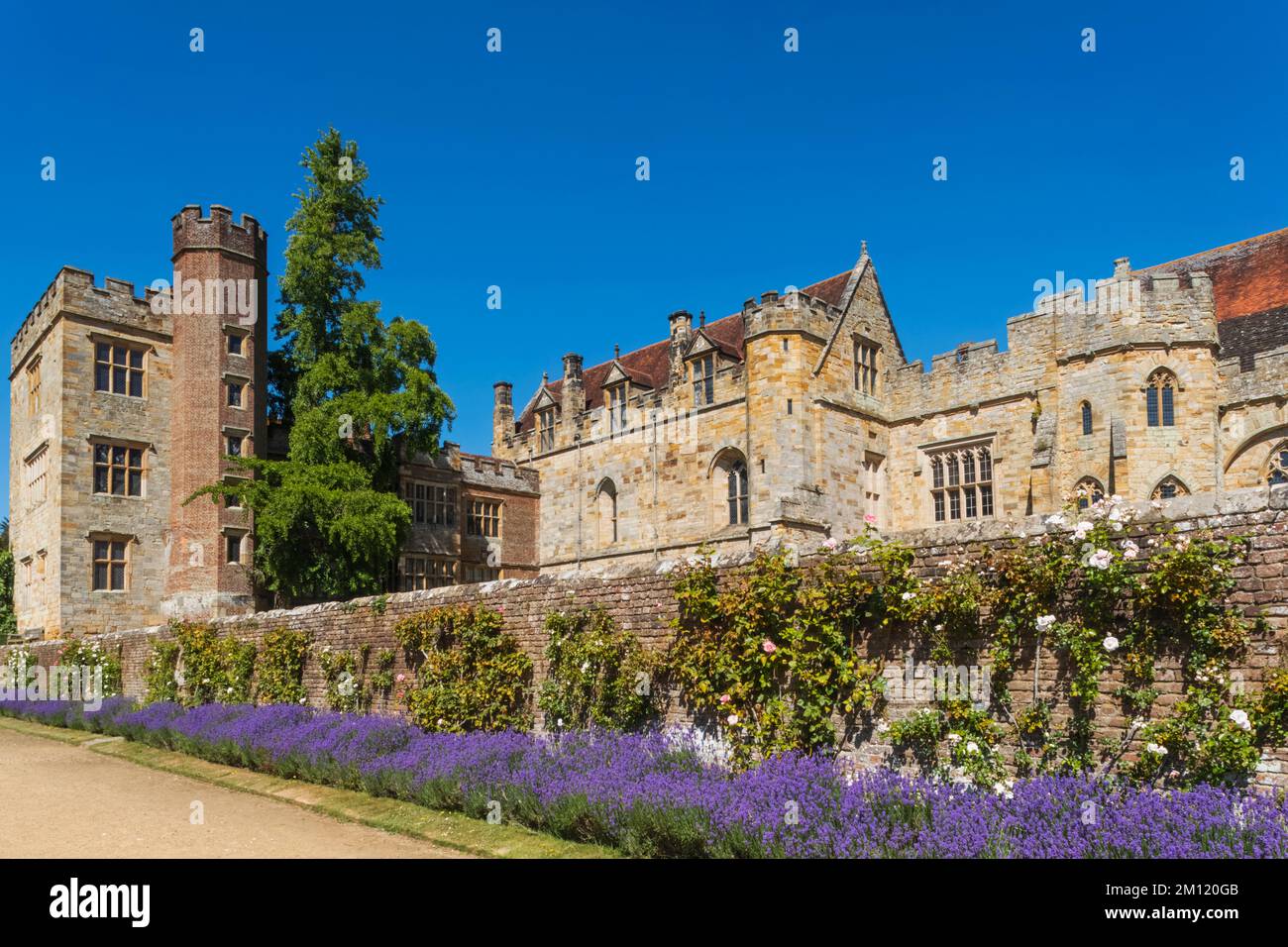 Penshurst place and gardens hi-res stock photography and images - Alamy
