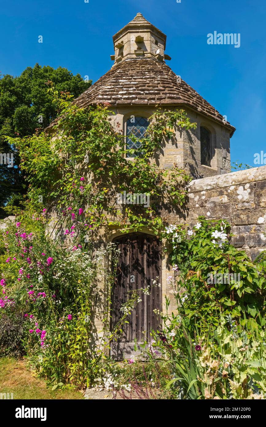England, West Sussex, Haywards Heath, Handcross, Nymans House and ...