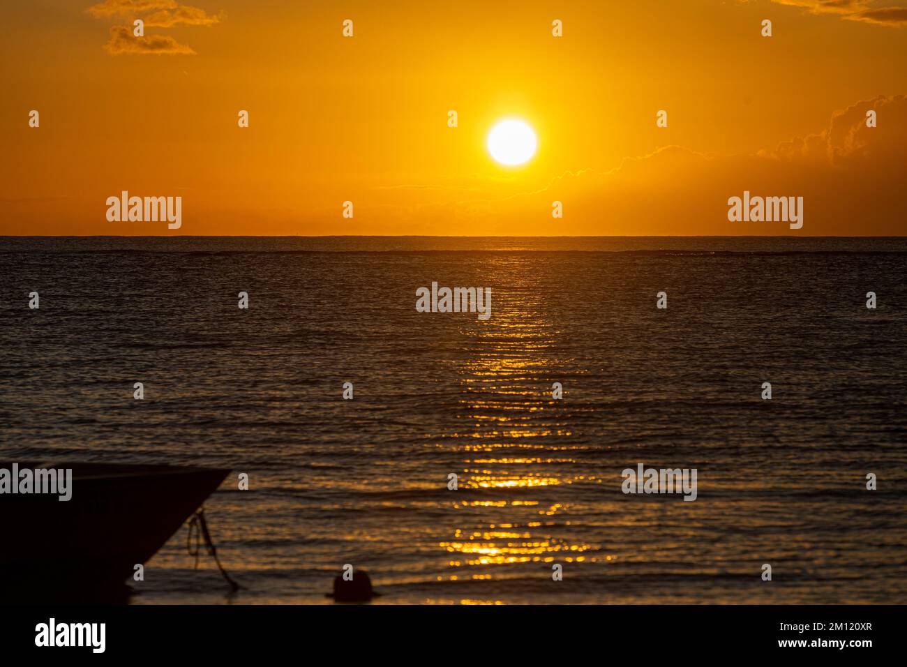 Sunset at the beach at the west coast of Mauritius Island, Africa Stock ...