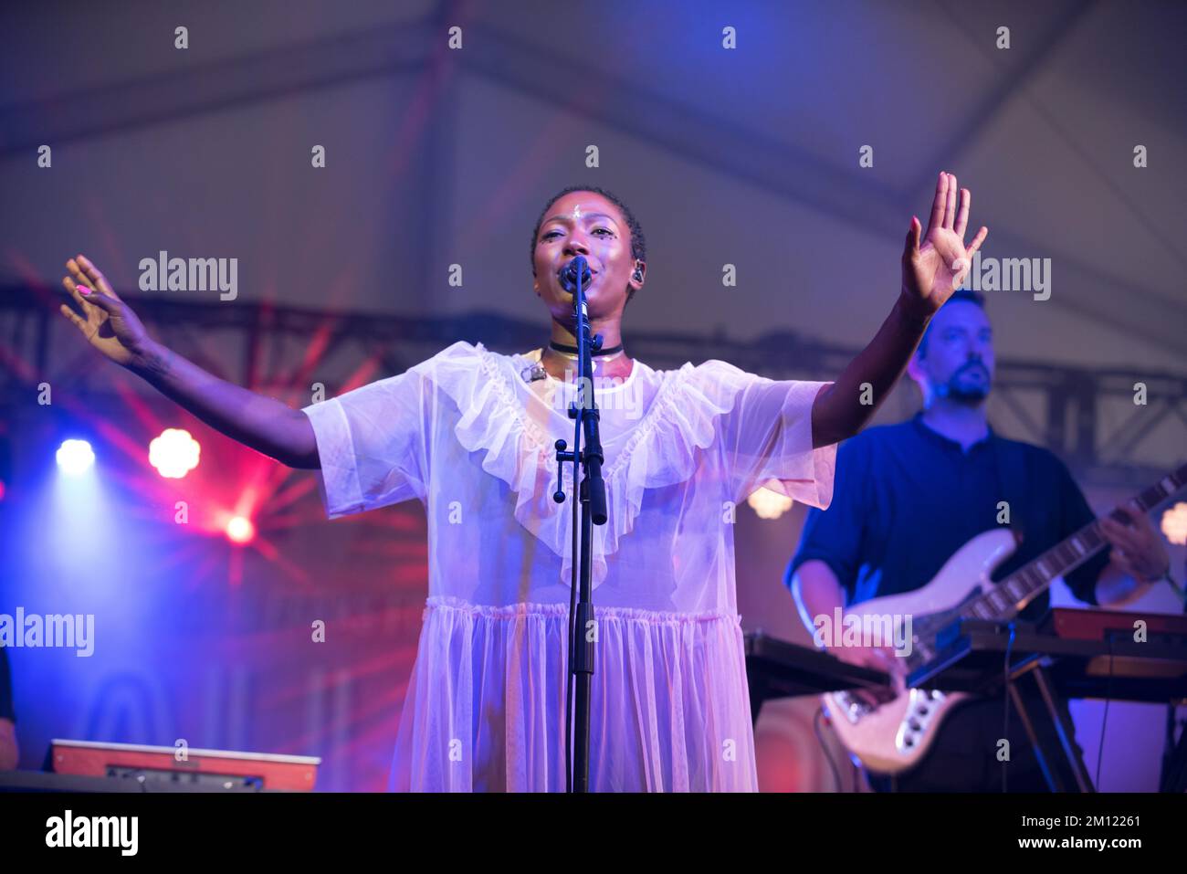 Bonobo band hi-res stock photography and images - Alamy