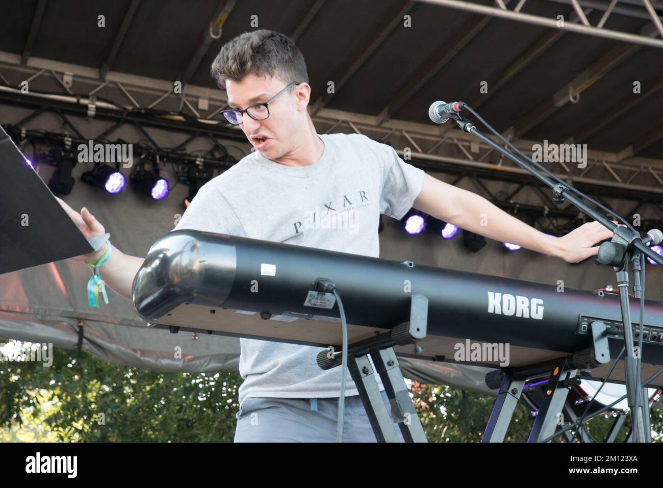 Ajr singer hi-res stock photography and images - Alamy