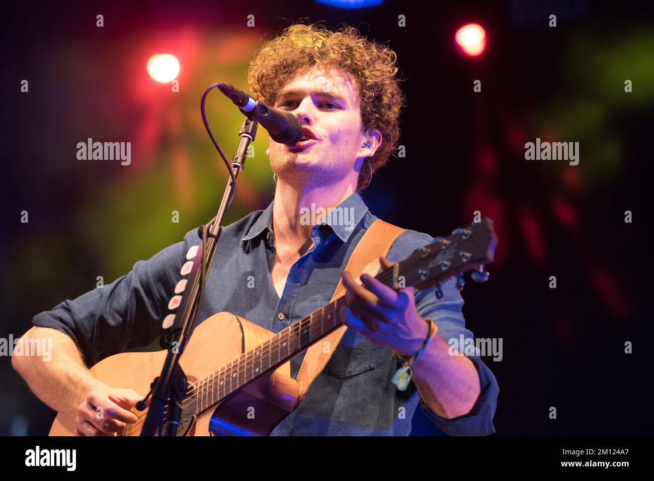 Austin City Limits - Vance Joy in concert Stock Photo - Alamy