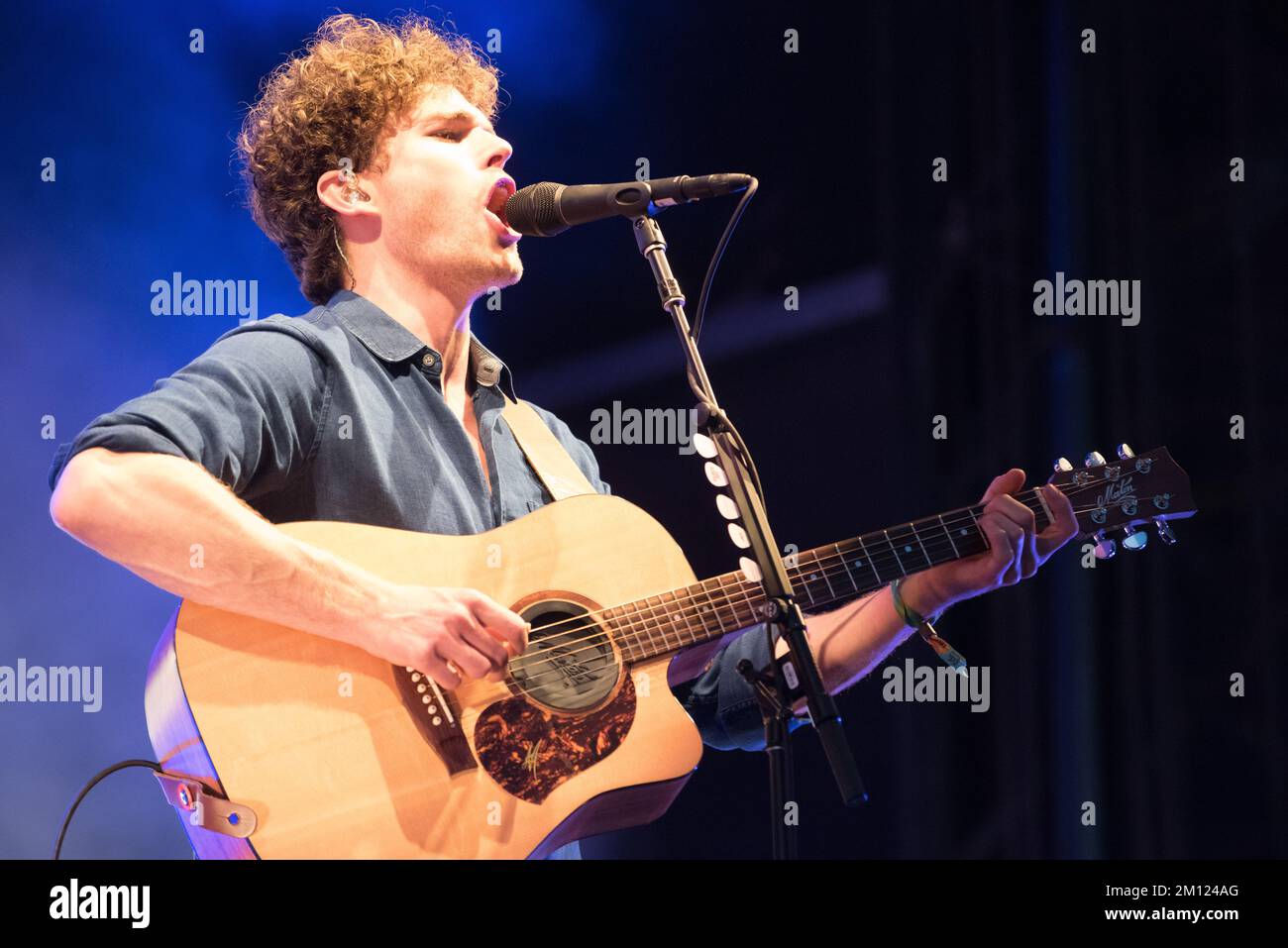 Austin City Limits - Vance Joy in concert Stock Photo - Alamy