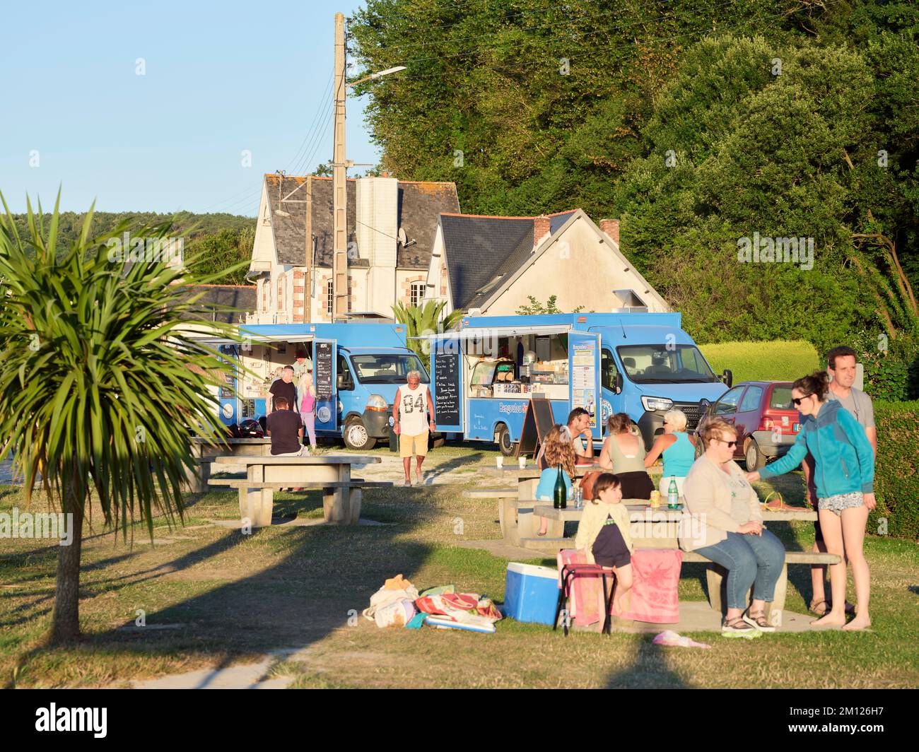 Saint efflam beach hi-res stock photography and images - Alamy