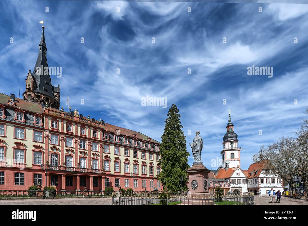 Erbach castle with market square and the old town hall hi-res stock ...