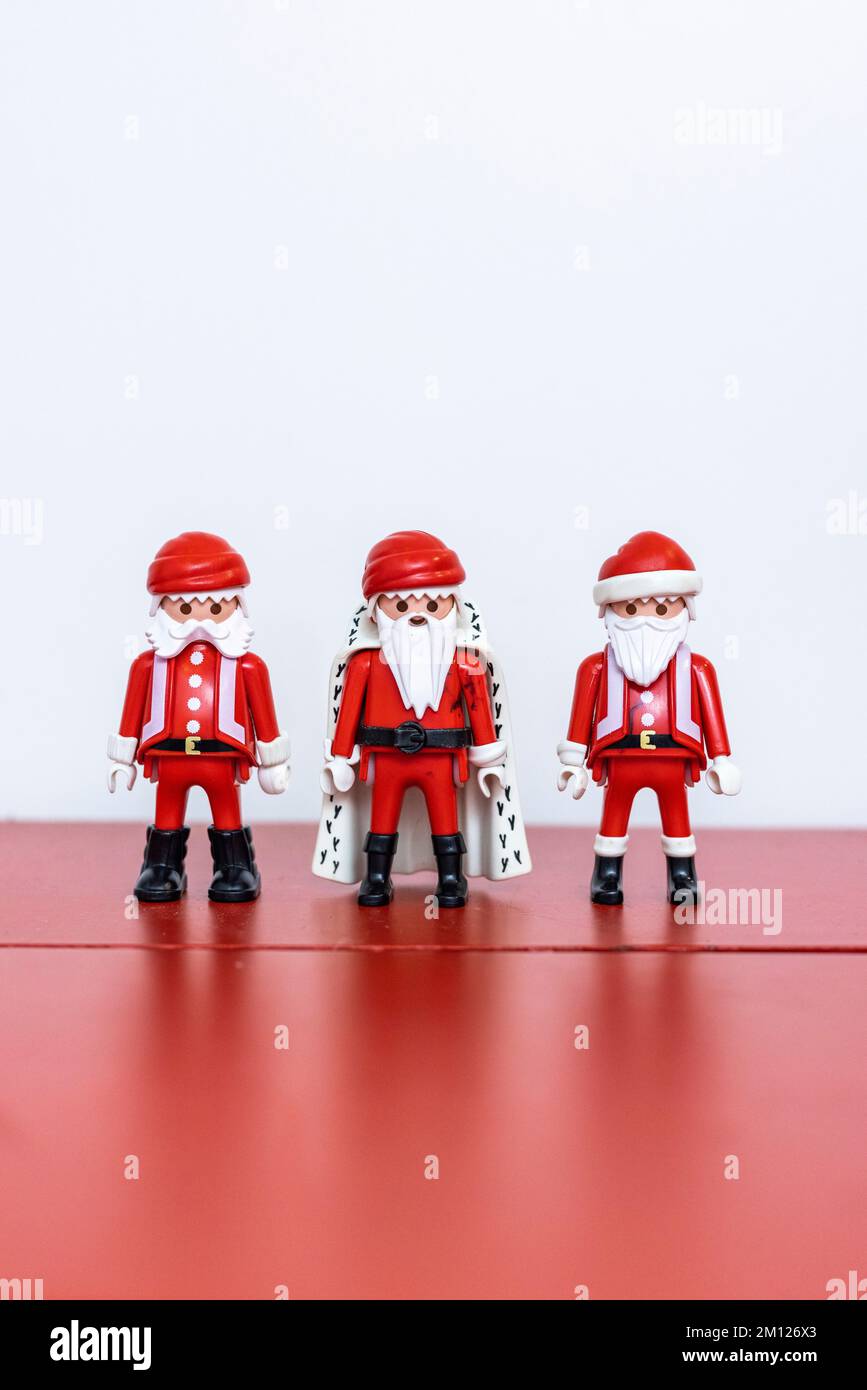 Plastic toy figures hi-res stock photography and images - Alamy