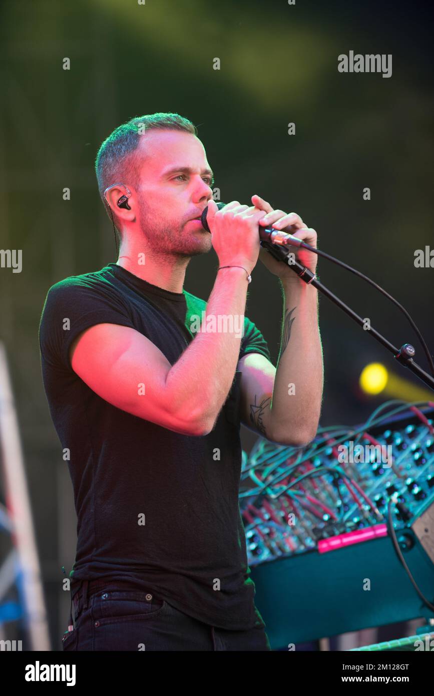 Anthony Gonzalez M83 Girlfriend