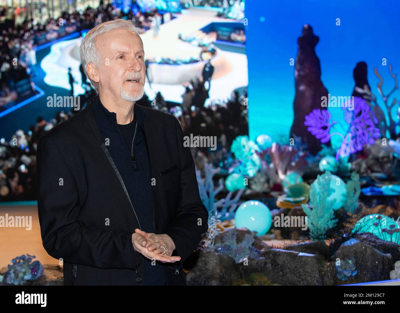 Canadian filmmaker James Cameron arrives during a Blue carpet to the ...