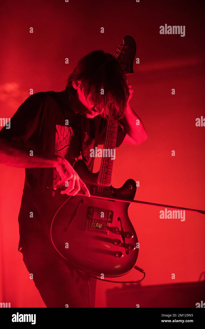 City radiohead hi-res stock photography and images - Alamy
