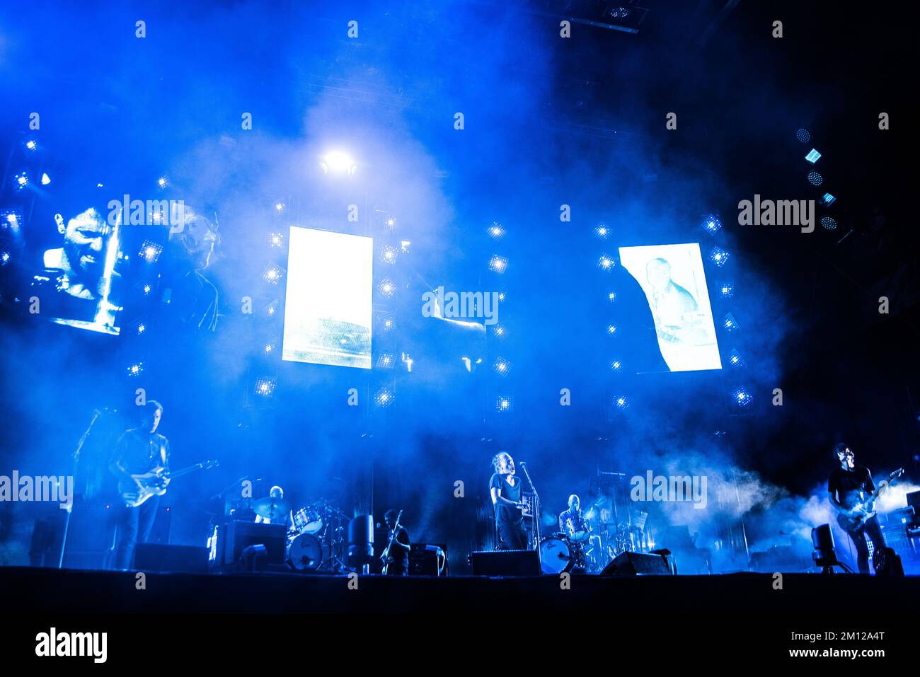 City radiohead hi-res stock photography and images - Alamy