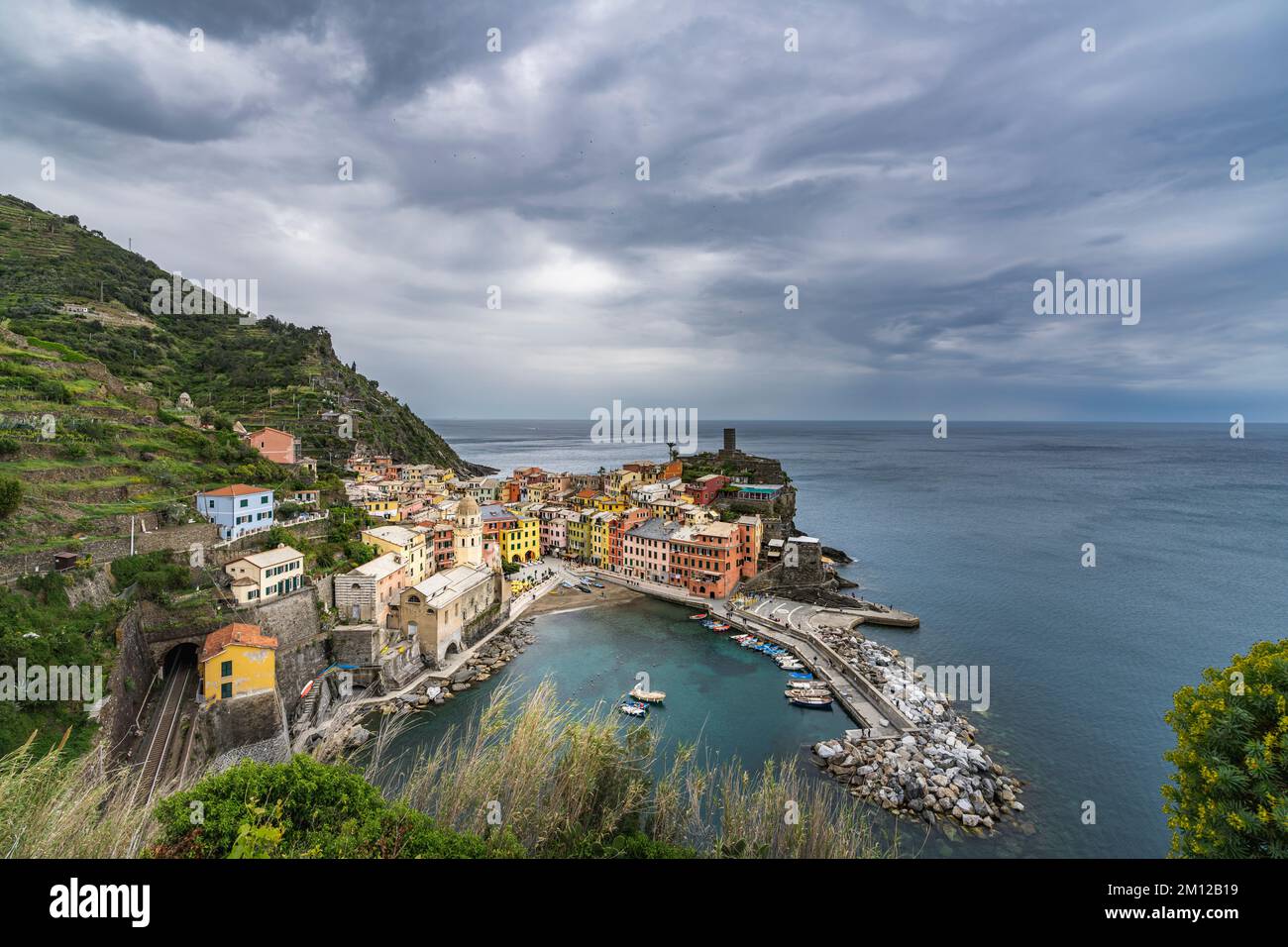 View of Vernazza, La Spezia, Cinque Terre, Italy Stock Photo - Alamy