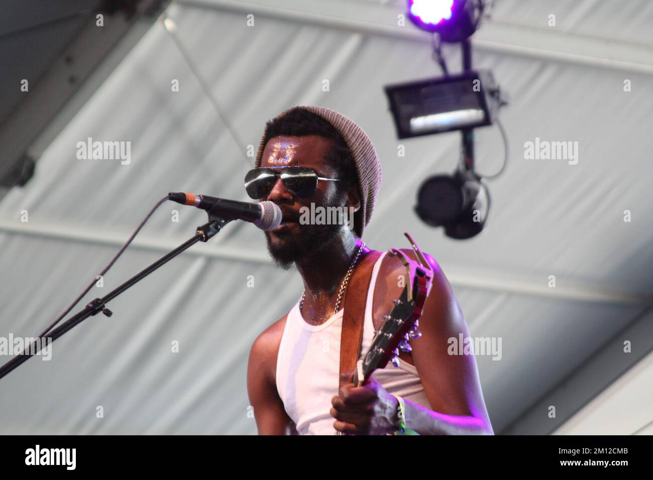 Gary clark jr guitar hi-res stock photography and images - Alamy