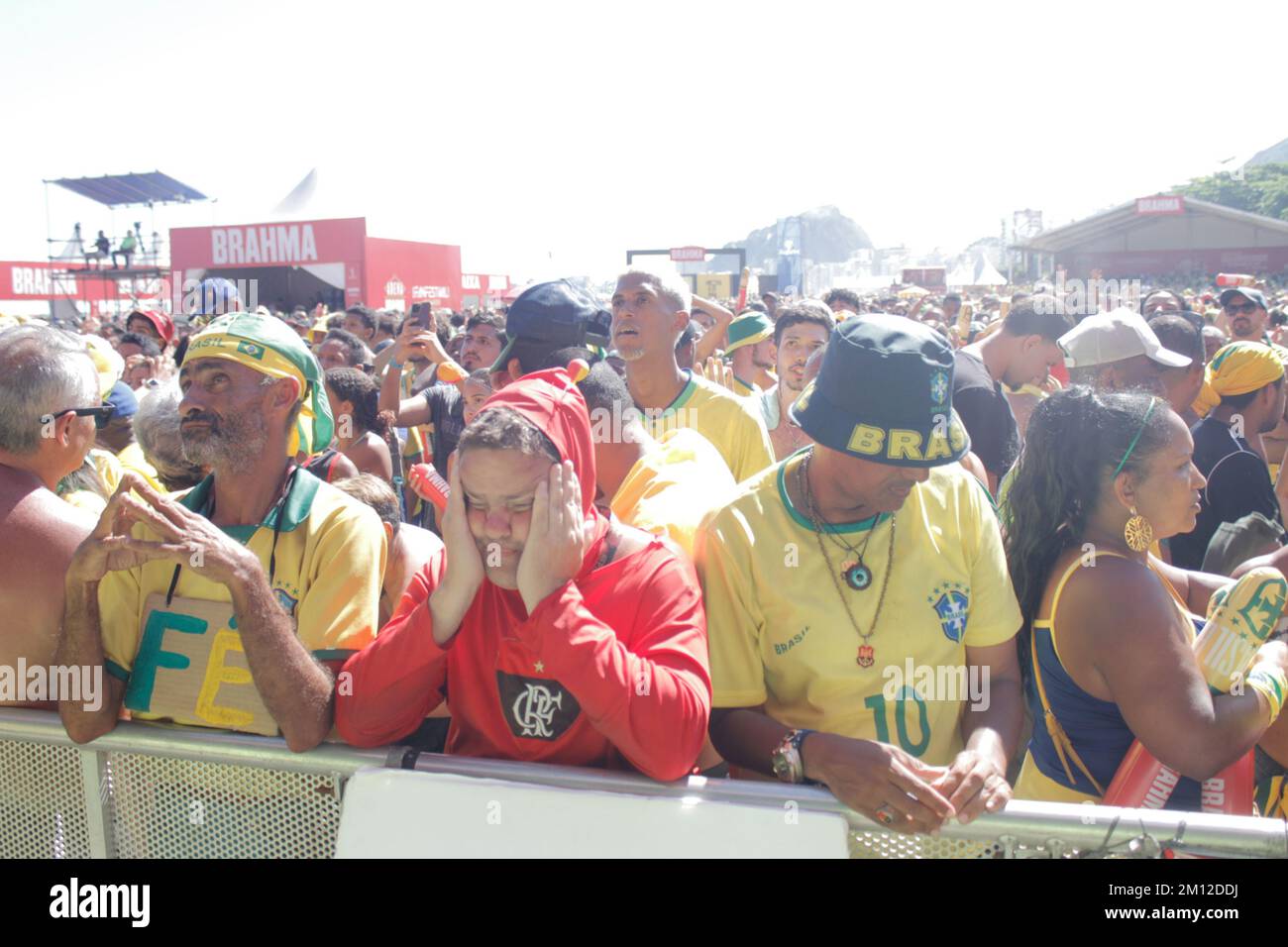 Rio De Janeiro, Brazil. 09th Dec, 2022. Fans crying with the defeat of ...