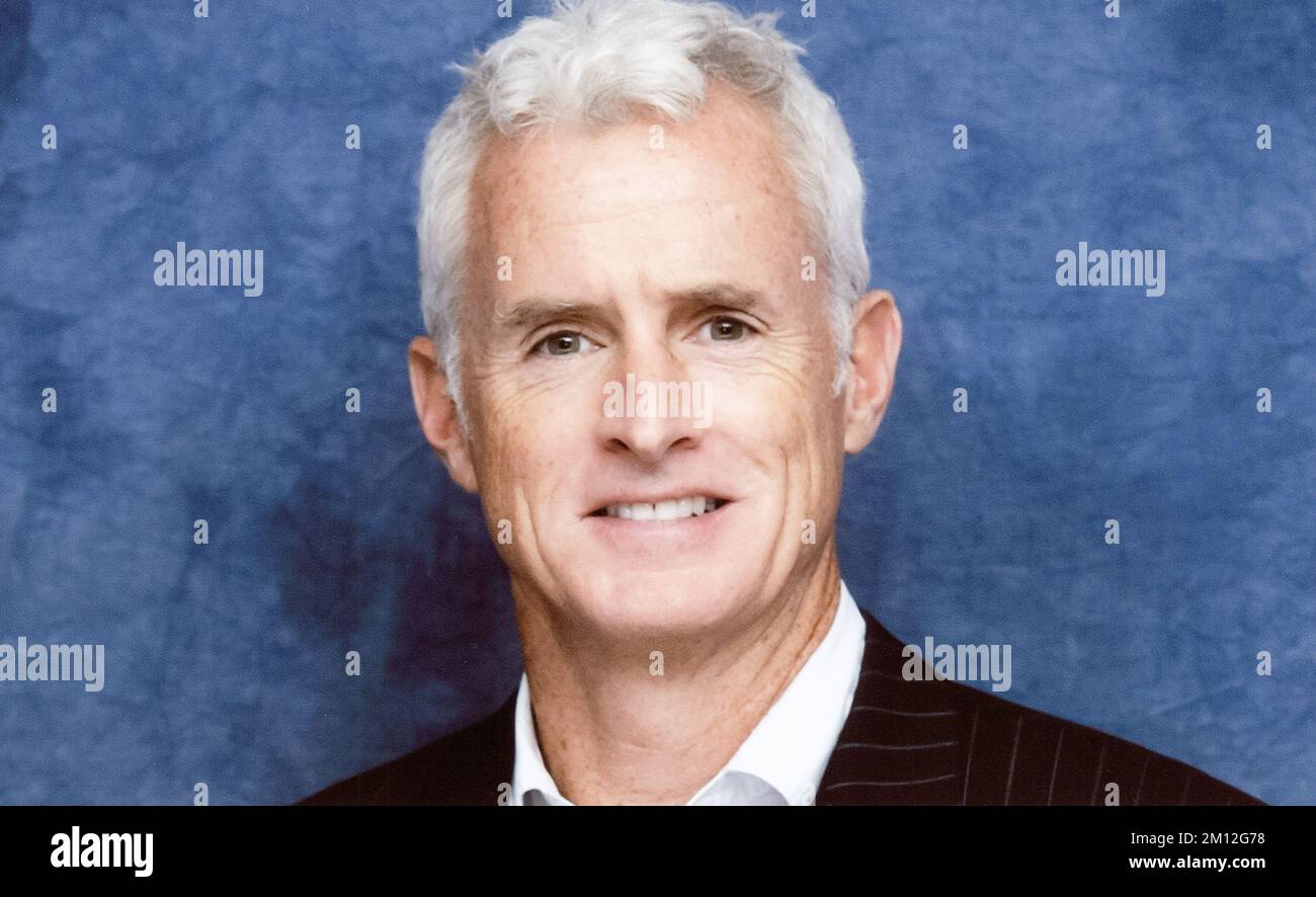 Retro celebrity portraits - John Slattery, at a press conference event ...