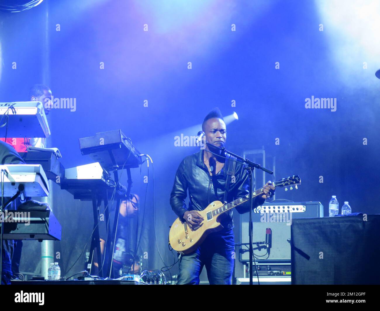 Damon tuba gooding jr roots hi-res stock photography and images - Alamy