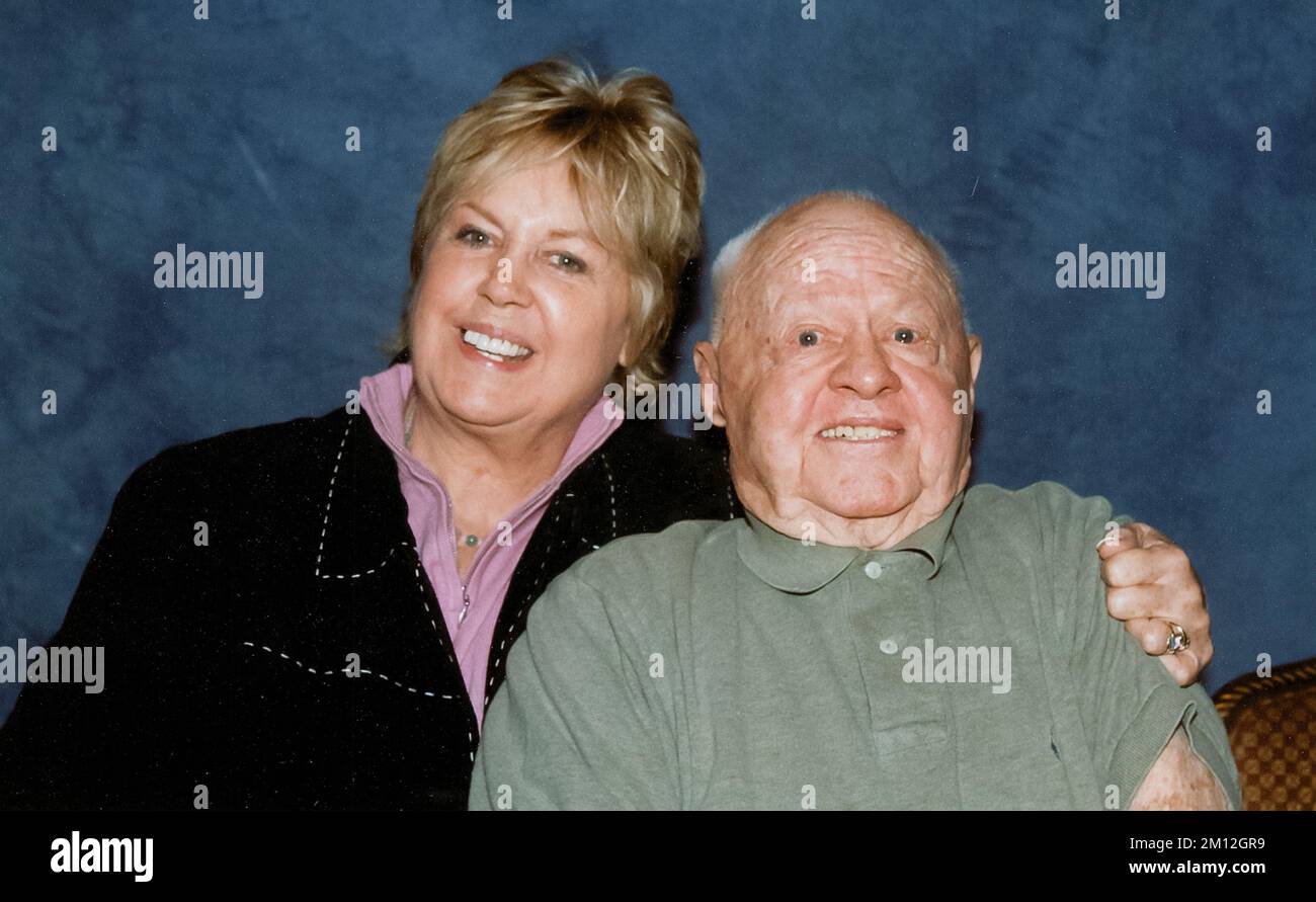 Retro celebrity portraits - Mickey Rooney, Jan Rooney, at a press ...