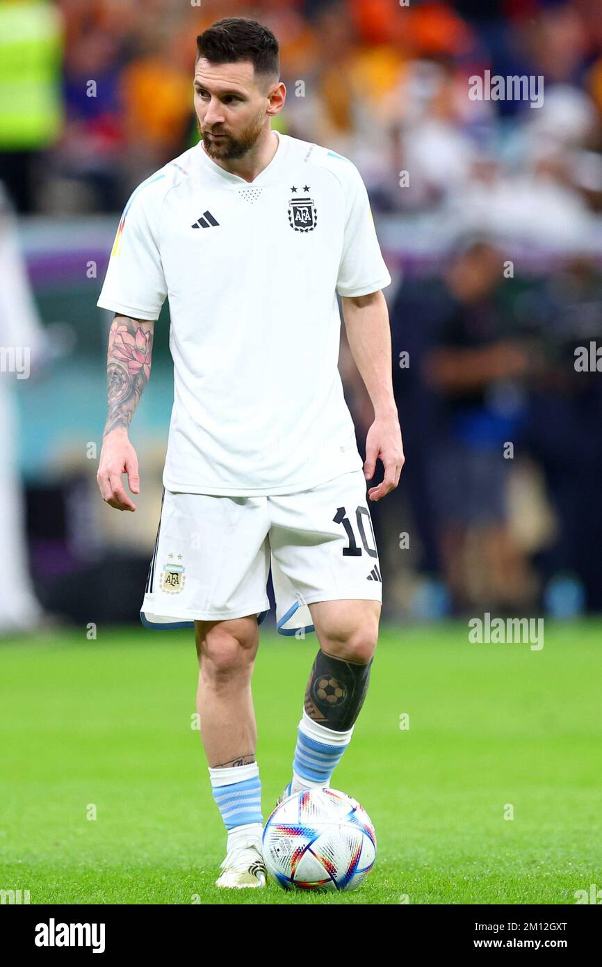 Lionel messi warming up hi-res stock photography and images - Alamy