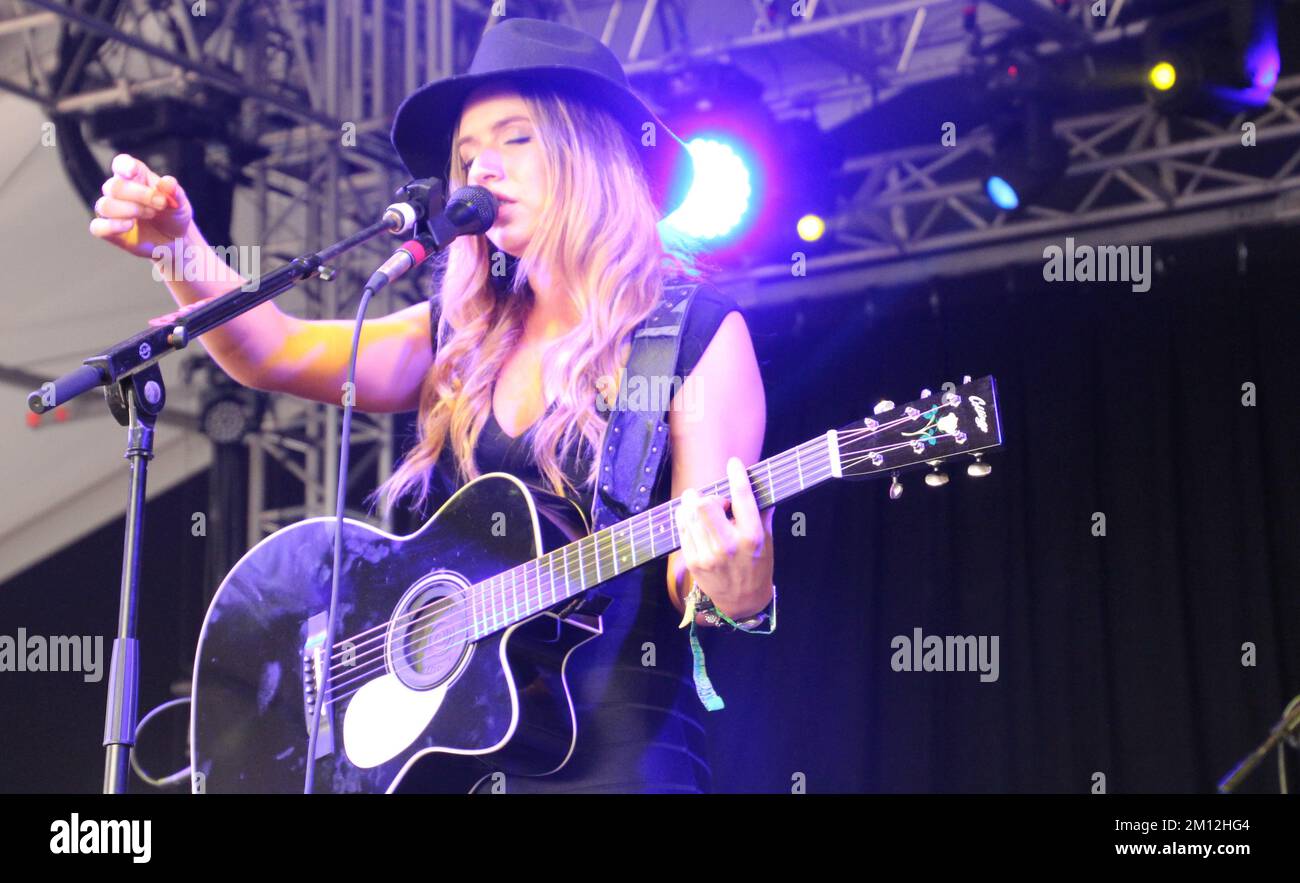Zz ward hi-res stock photography and images - Alamy