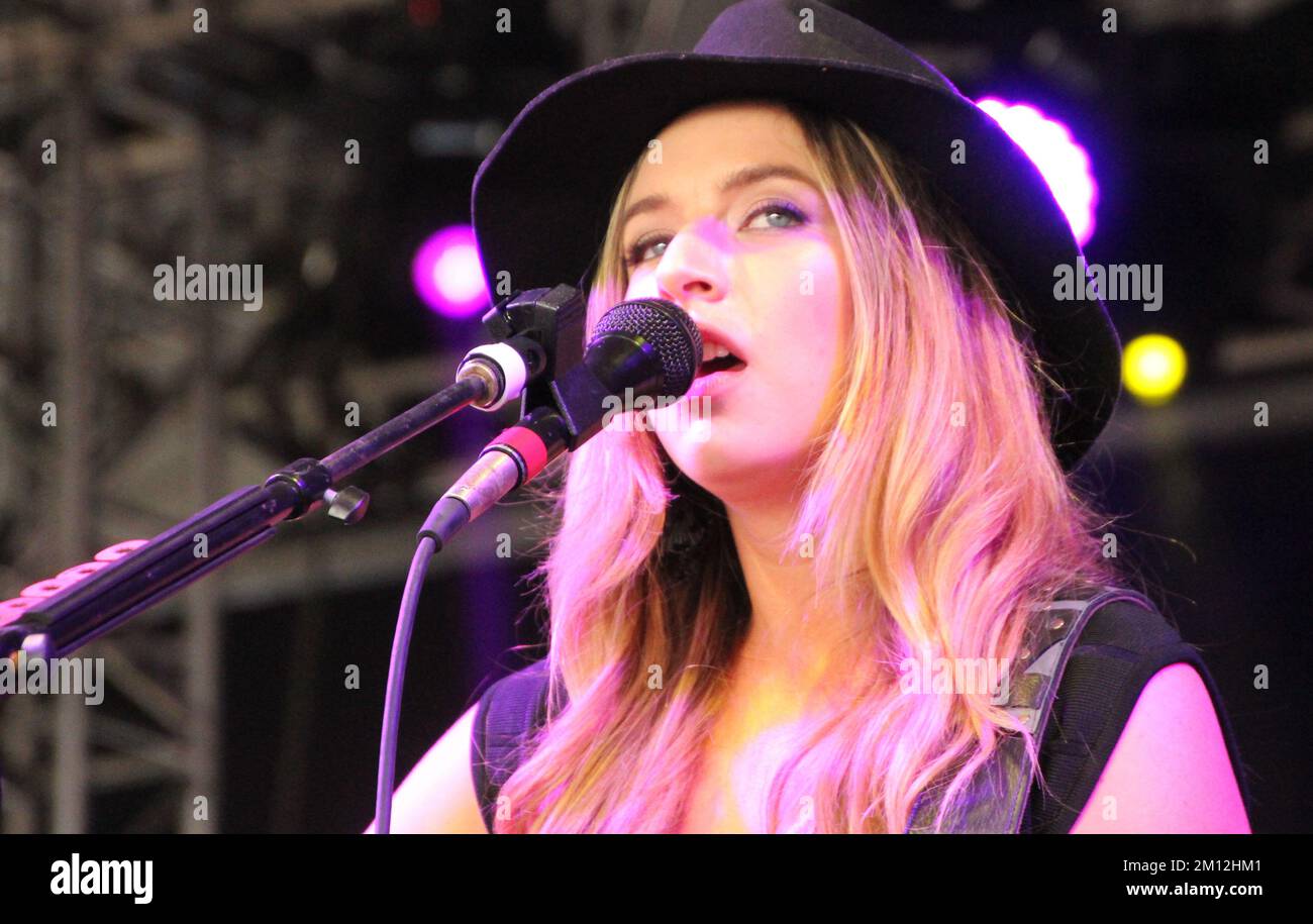 Zz ward hi-res stock photography and images - Alamy