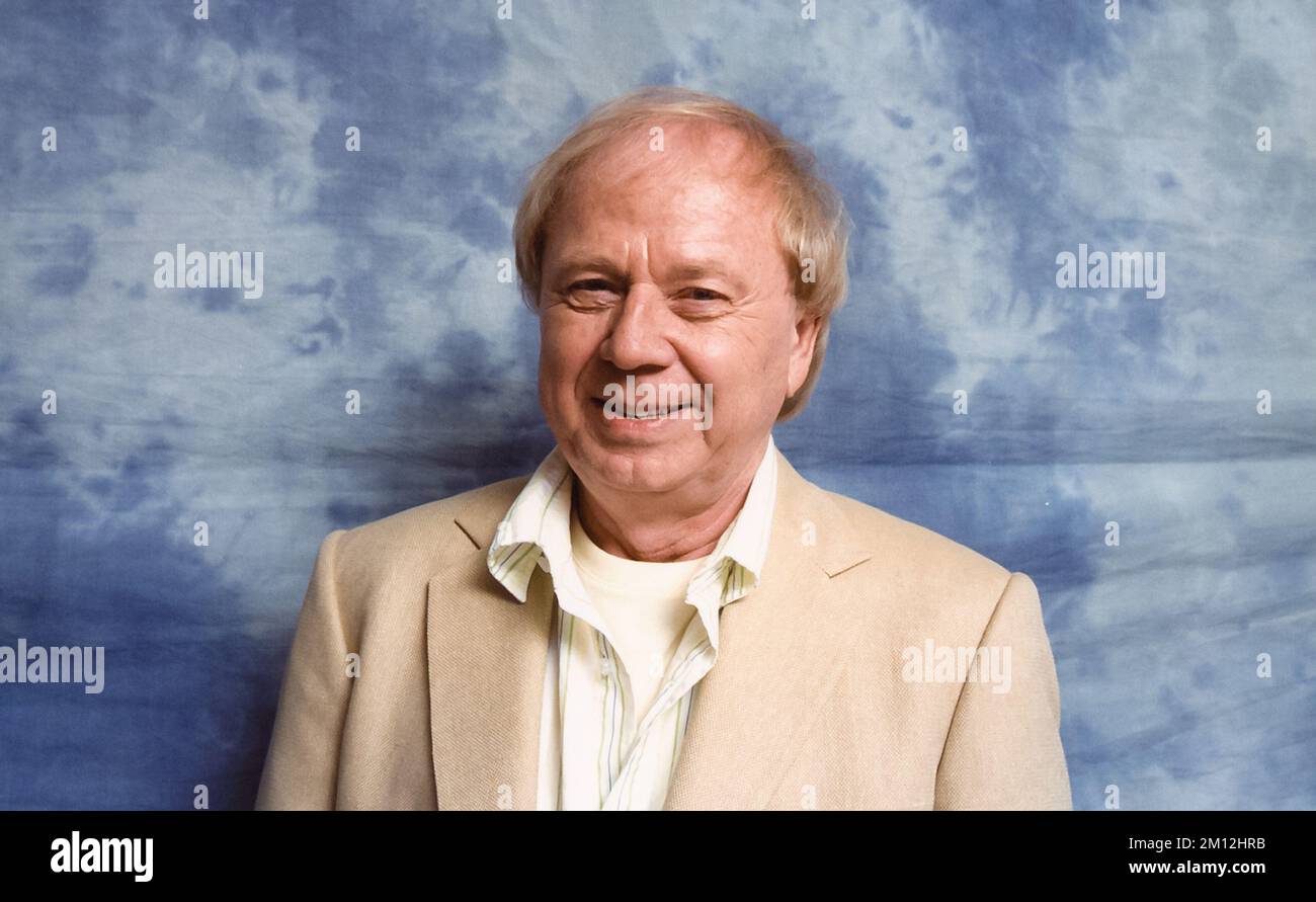 Retro celebrity portraits - Wolfgang Peterson, at a press conference ...