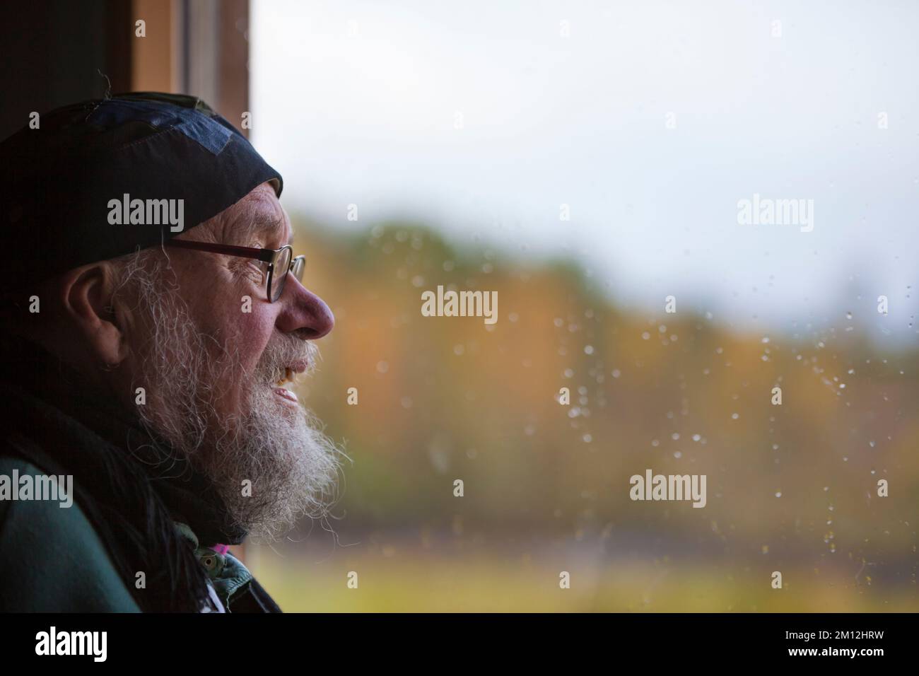 Portrait of legendary finnish nature & wildlife photographer Hannu ...