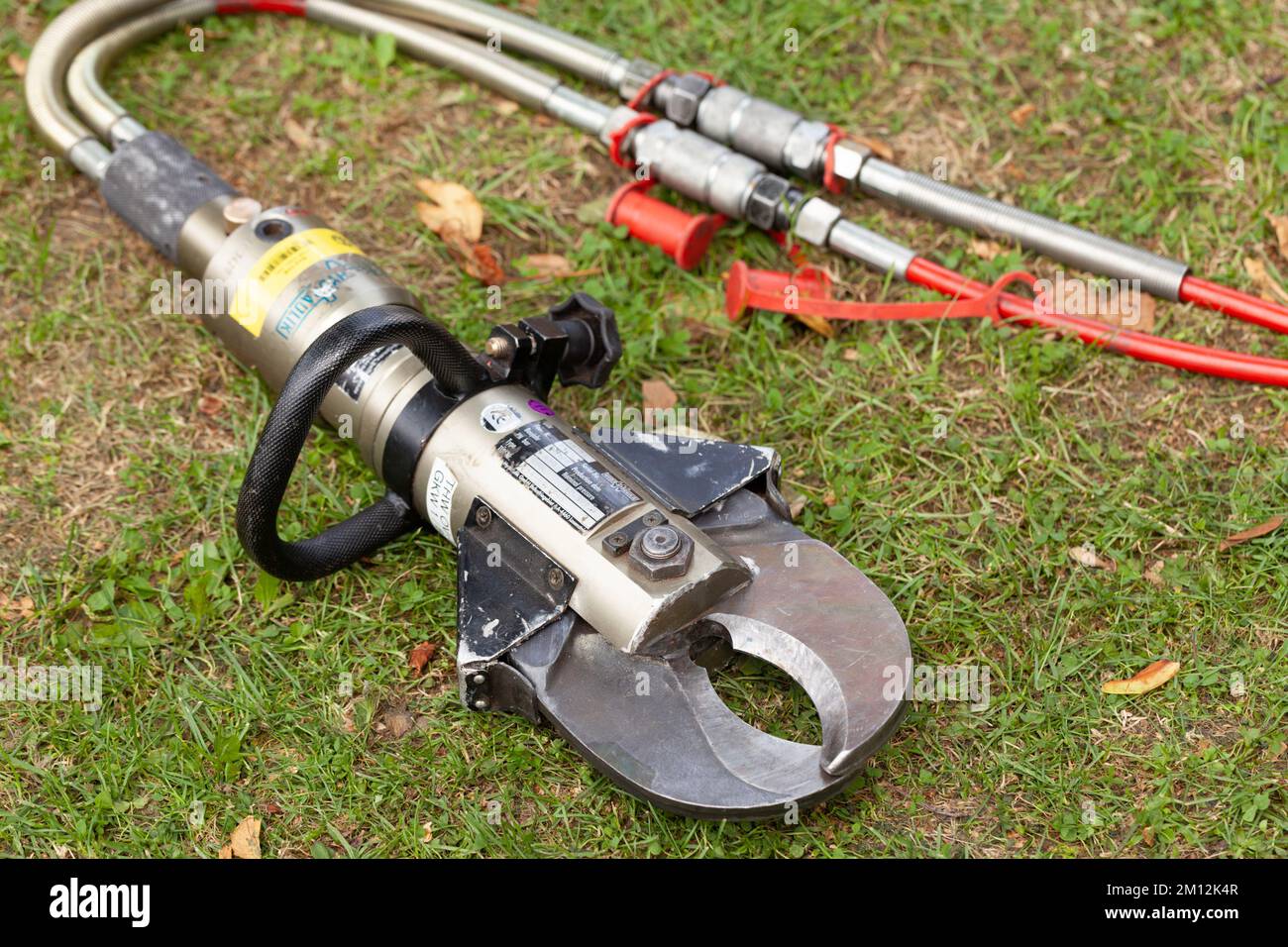 Hydraulic rescue pliers Stock Photo - Alamy