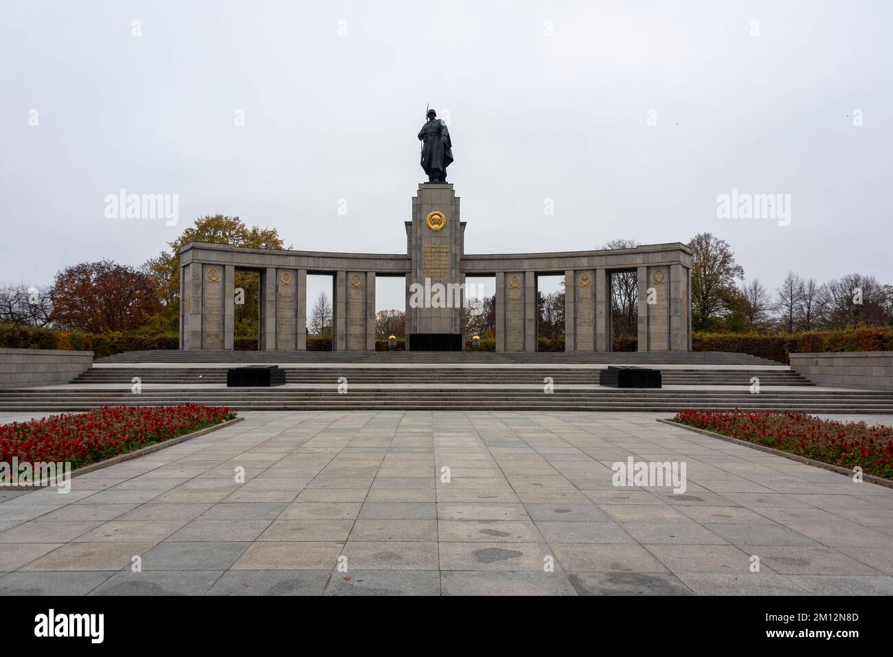Soviet honor memorial street hi-res stock photography and images - Alamy