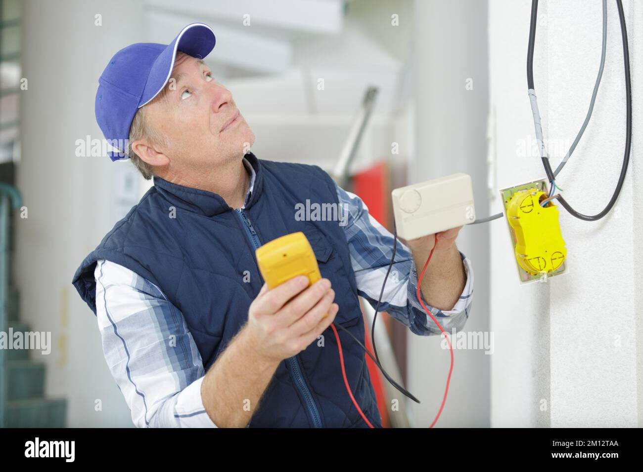 Multimeter in use hi-res stock photography and images - Alamy