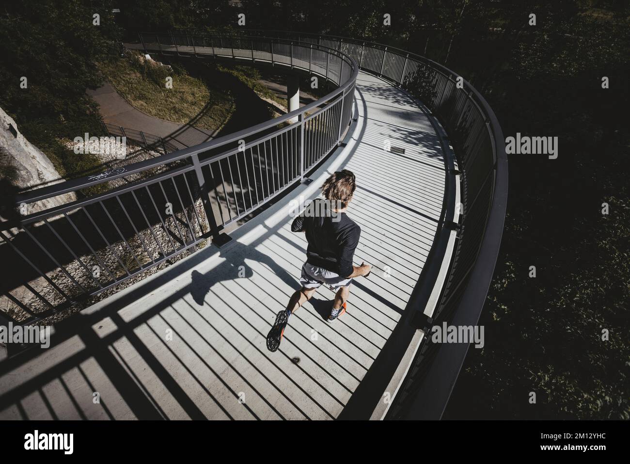 Jogging pathway hi-res stock photography and images - Alamy