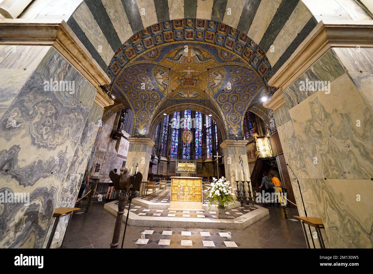 Aachen cathedral interior hi-res stock photography and images - Alamy
