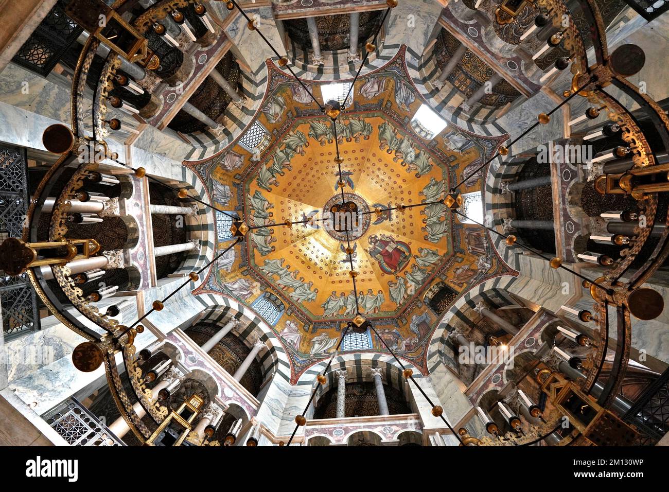 Germany, North Rhine-Westphalia, Aachen, imperial cathedral, interior ...