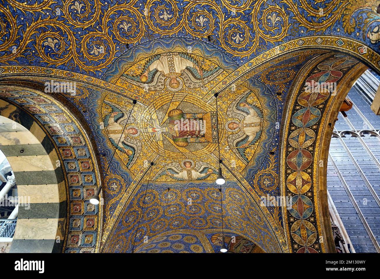 Germany, North Rhine-Westphalia, Aachen, imperial cathedral, interior ...