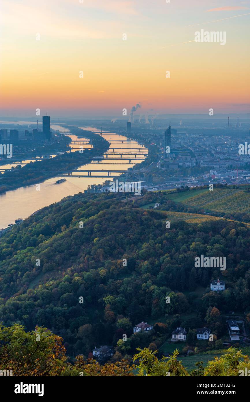 Autumn colors in 00 overview hi-res stock photography and images - Alamy