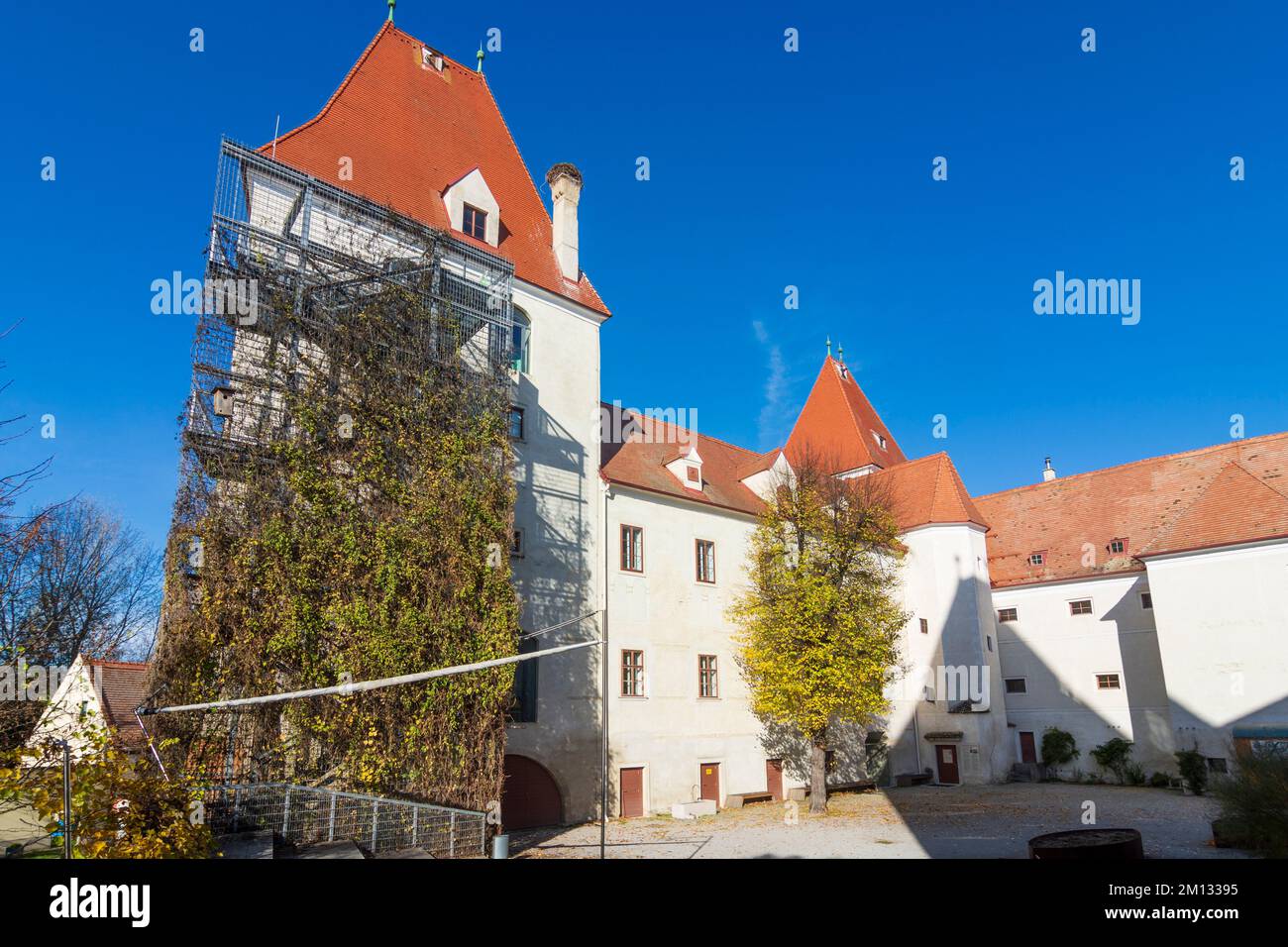 Schloss orth hi-res stock photography and images - Alamy