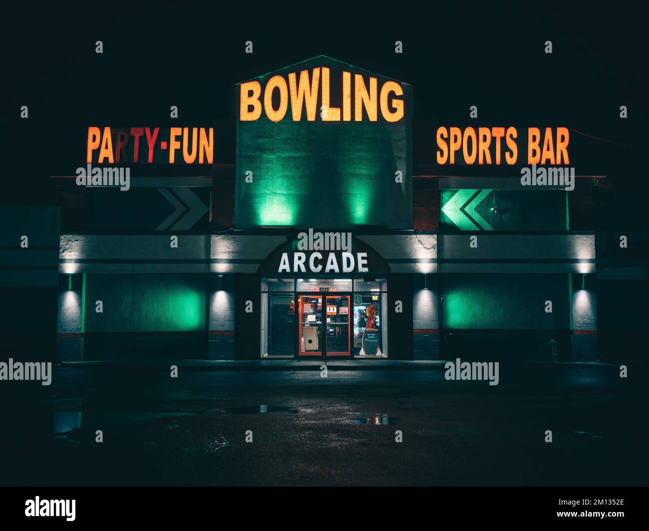 Bowling alley signs at night, Massapequa, New York Stock Photo - Alamy