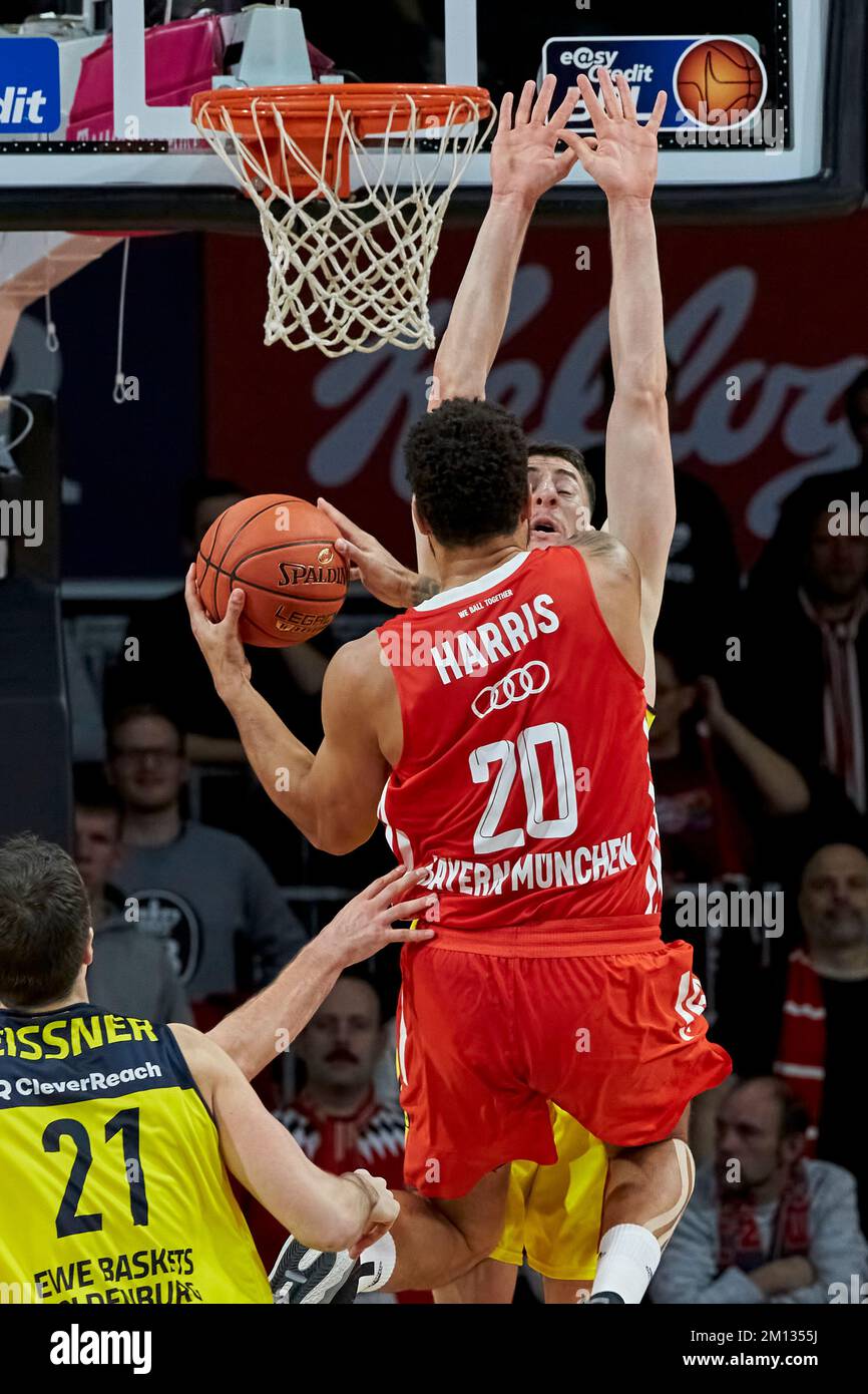 Pjanic alen ewe baskets oldenburg eweb35 hi-res stock photography and ...