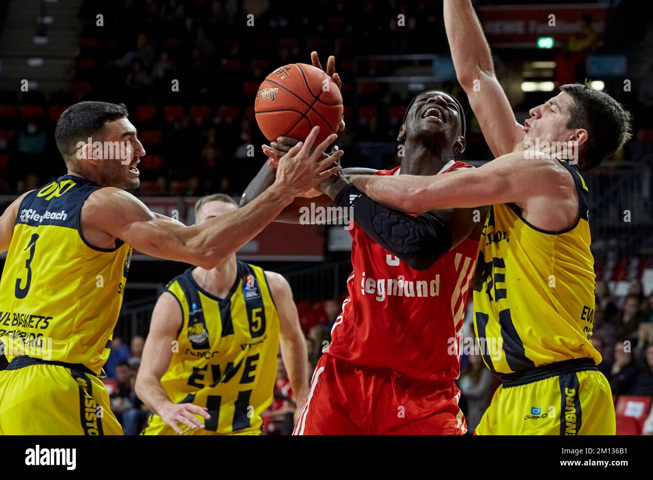 2022/23 DBB BBL | FC Bayern München vs EWE Baskets Oldenburg. BONGA ...