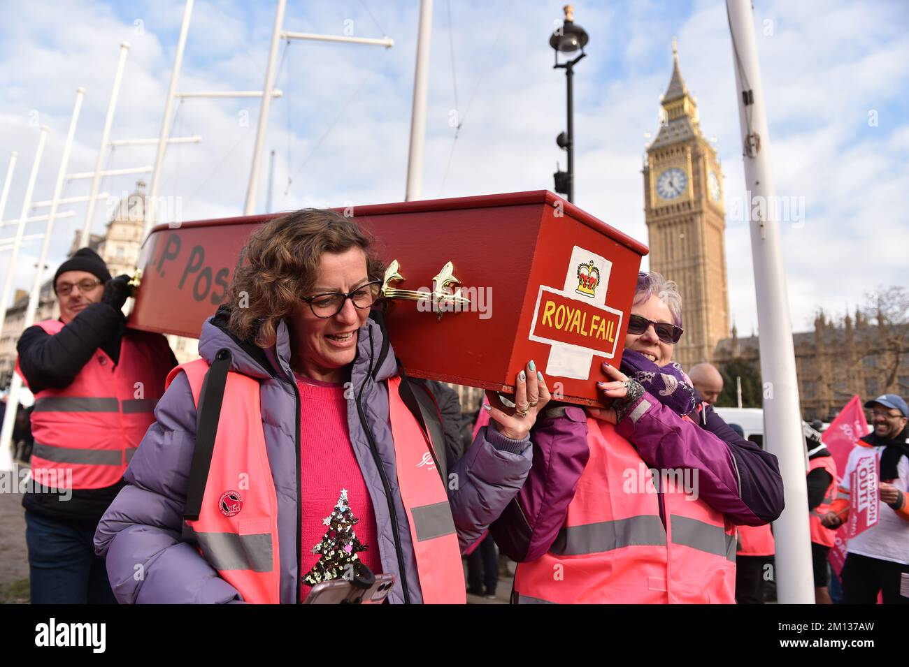 Resignation chief executive hi-res stock photography and images - Alamy