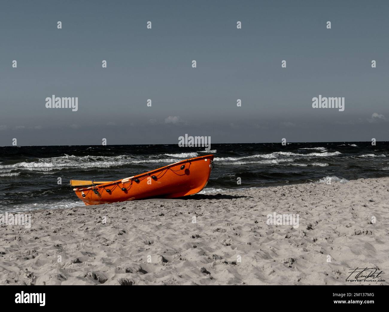 Small boat rescue hi-res stock photography and images - Alamy