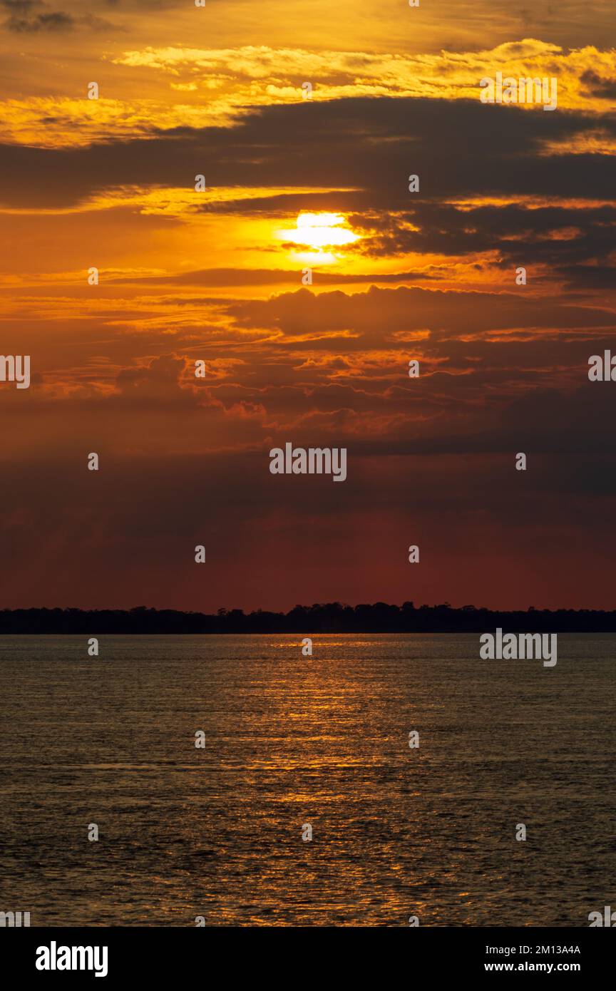 Light seeping through hi-res stock photography and images - Alamy Light seeping through hi-res stock photography and images - Alamy