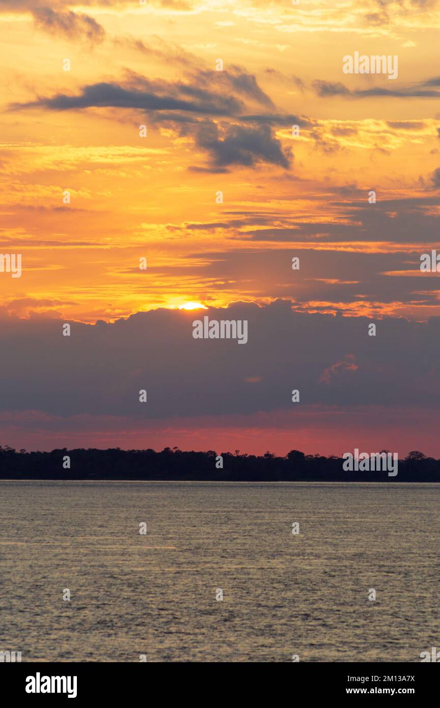 Light seeping through hi-res stock photography and images - Alamy Light seeping through hi-res stock photography and images - Alamy
