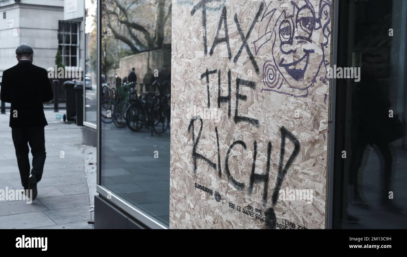 Tax the rich graffiti hi-res stock photography and images - Alamy