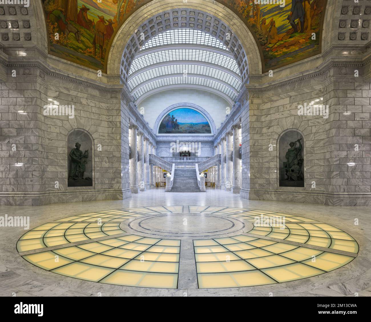 Interior state capitol utah marble hi-res stock photography and images ...