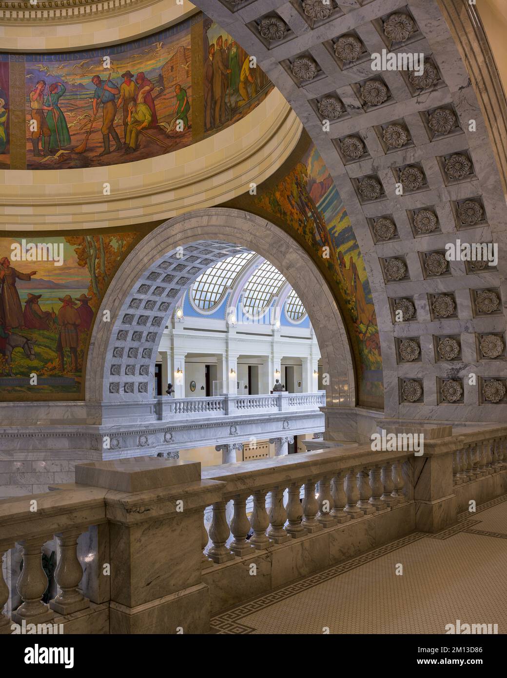 Interior state capitol utah marble hi-res stock photography and images ...