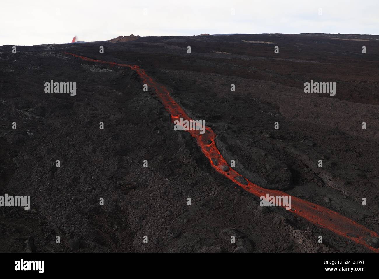 Mauna Loa, Hawaii, USA. 8th Dec, 2022. Lava boats are visible in the ...