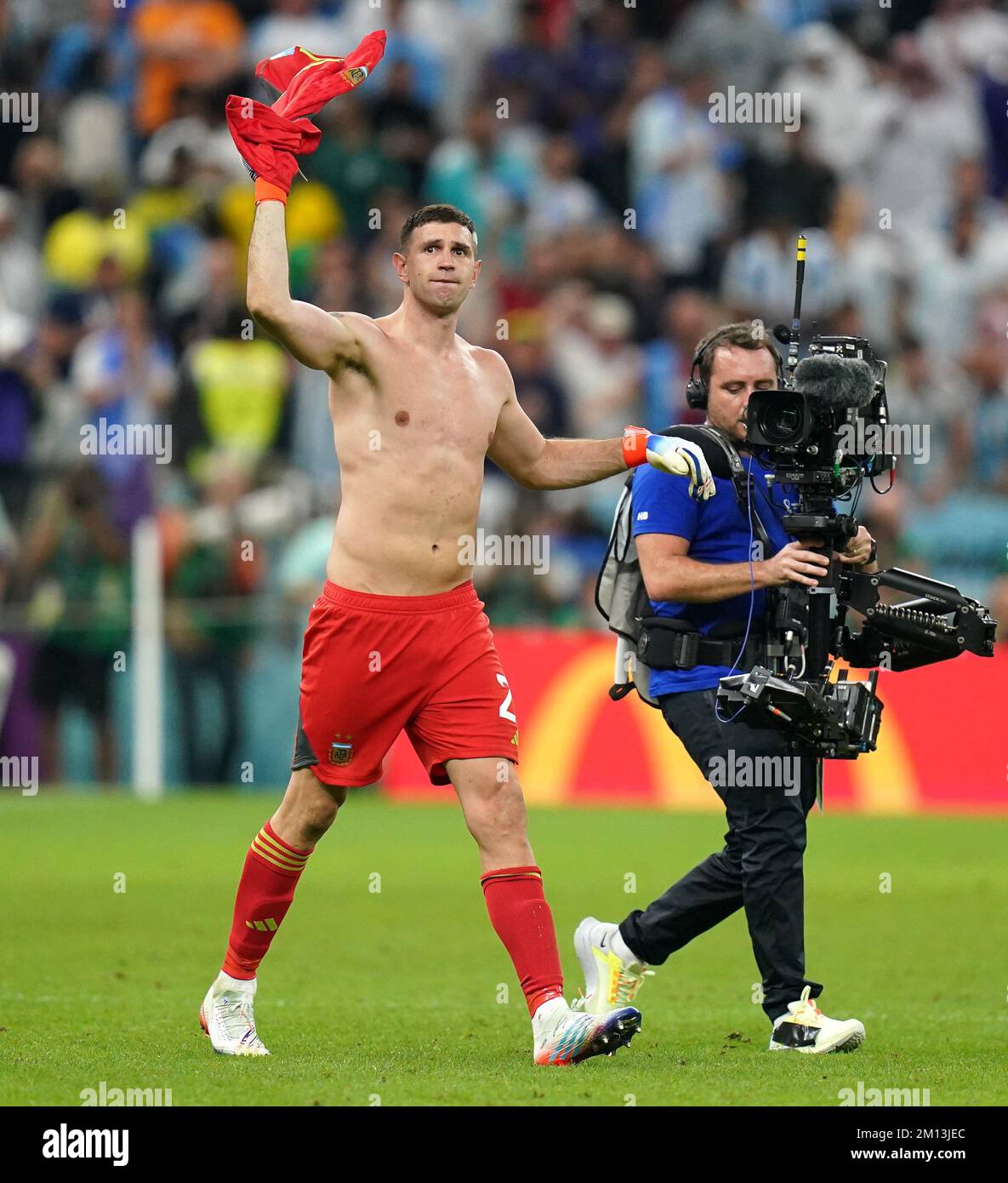 Argentina goalkeeper Emiliano Martinez celebrates his sides victory in ...
