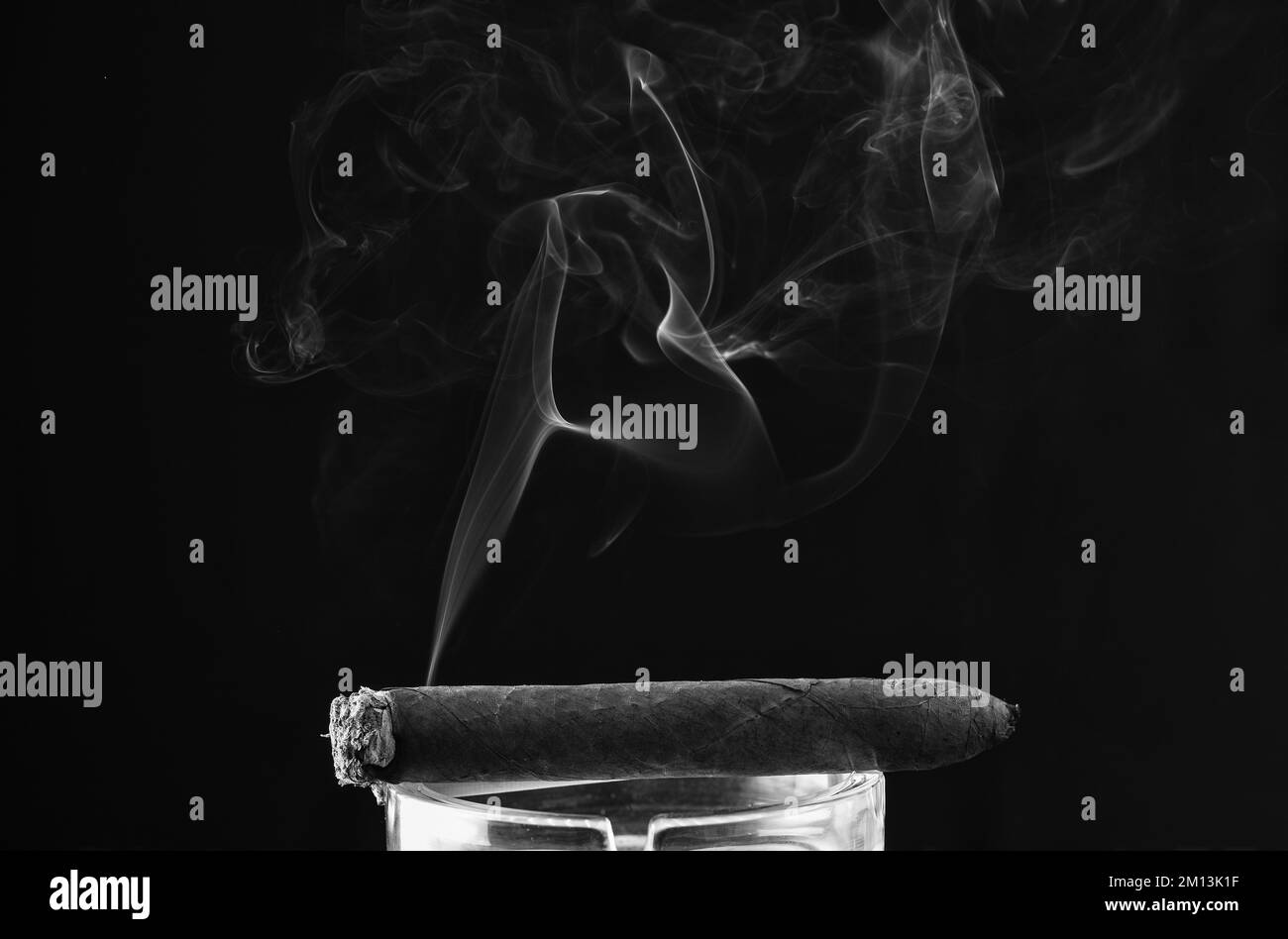 Steaming cuban cigar with smoke puff dark background, smoking Stock ...