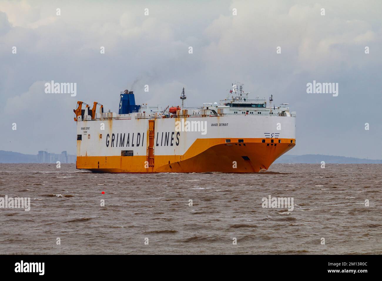 RoRo Grande Detriot heading into Royal Porbury docks Stock Photo - Alamy