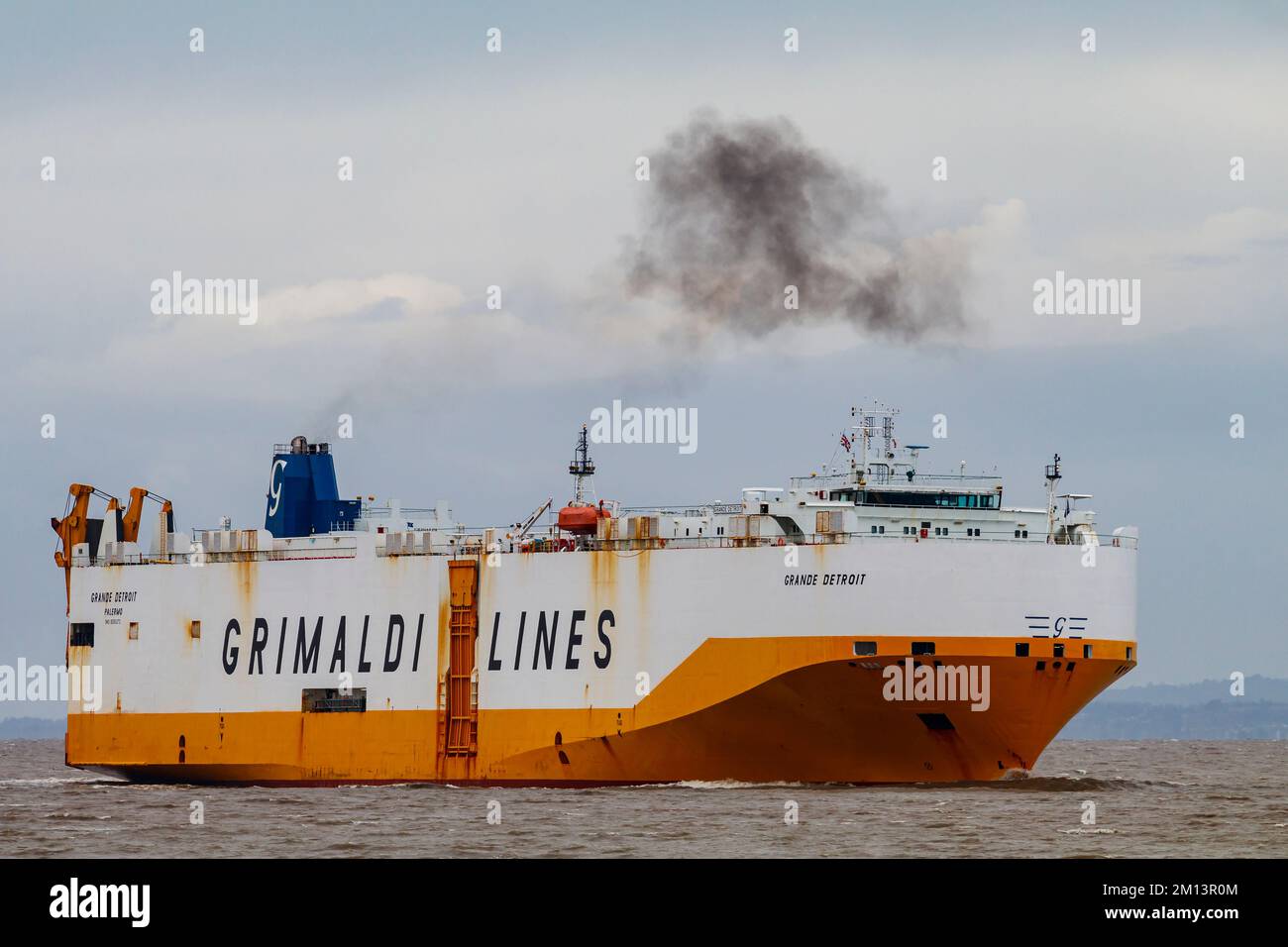RoRo Grande Detriot heading into Royal Porbury docks Stock Photo - Alamy